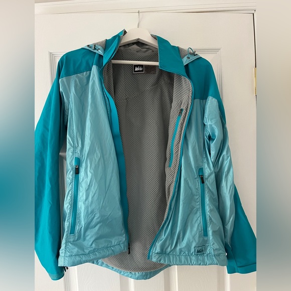 REI | Jackets & Coats | Rei Light Weight Jacket | Poshmark